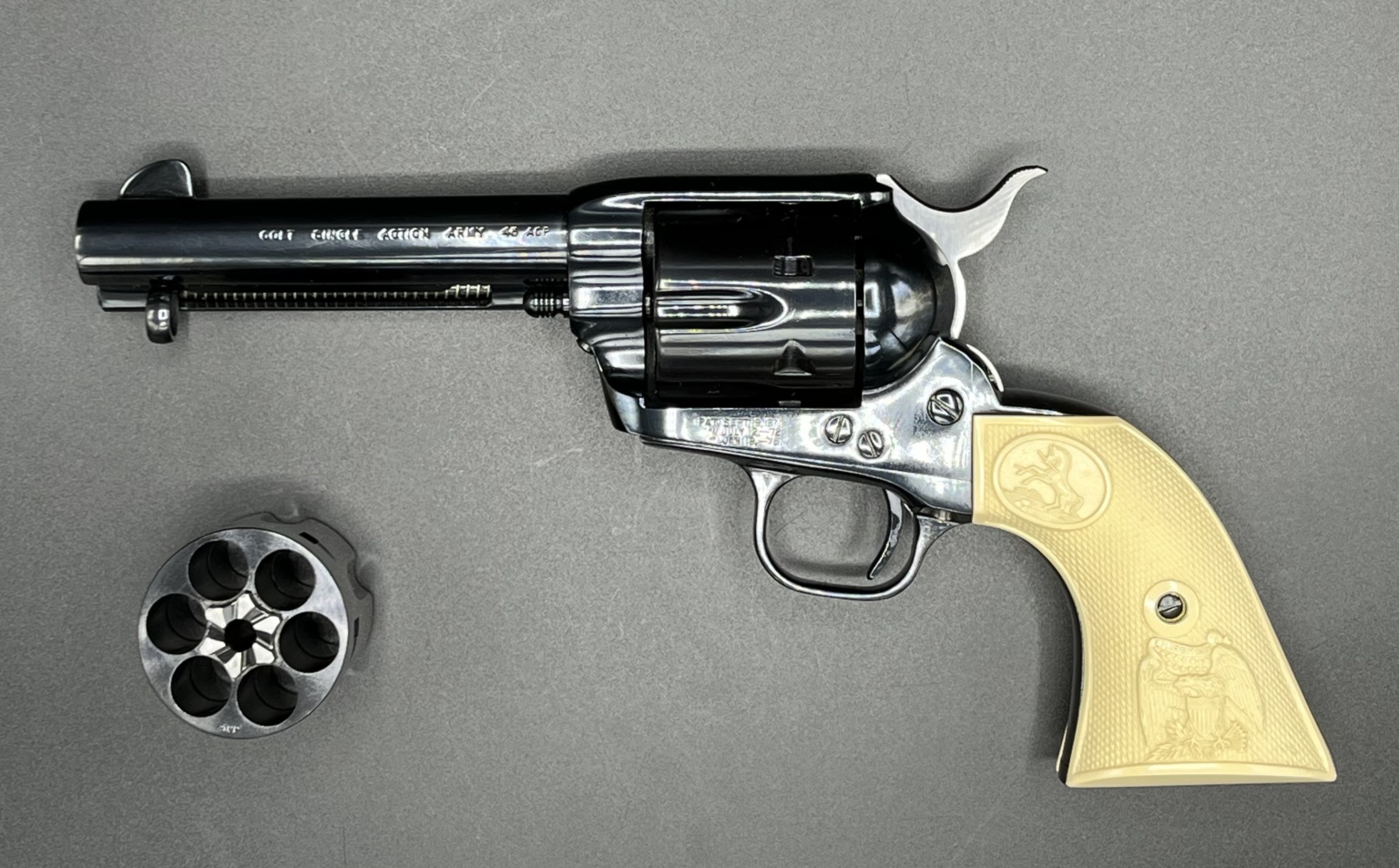 gun 3 - Colt Single Action Army Revolver Specialists